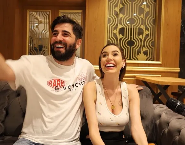 İşte Benim Stilim Esin Çepni kimdir kaç yaşında? Esin Çepni Instagram ...