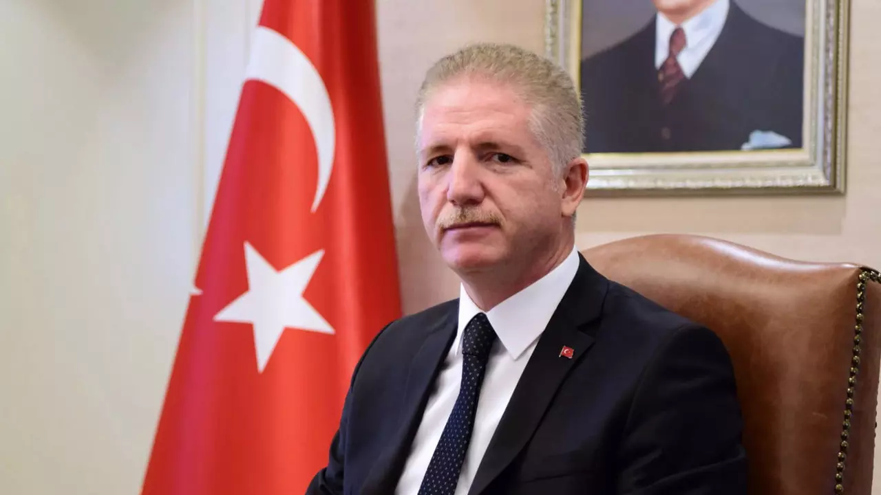 İstanbul Valisi Davut Gül Kimdir? Davut Gül Nereli ve Kaç Yaşında?