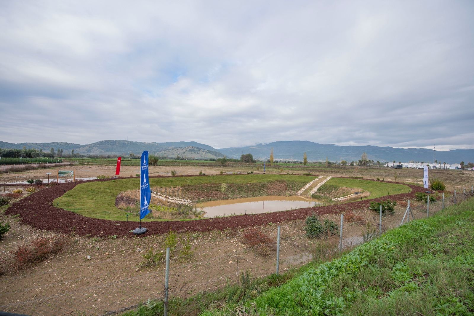 Türkiye’nin ilk biyolojik sızdırma göleti İzmir’de! - Dokuz Eylül ...